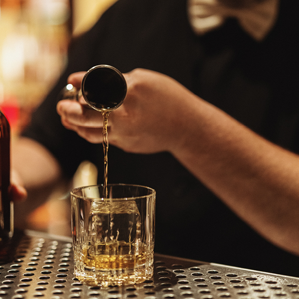 36421 MACq Evolve Whiskey edm - Evolve Spirits Bar