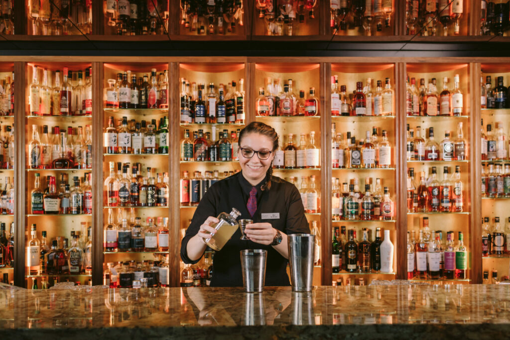 Bar - Spirits - Evolve Spirits Bar